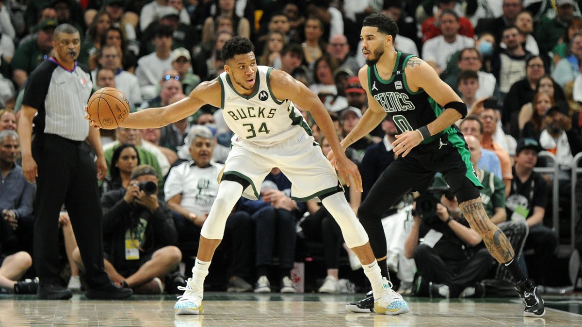 Jayson Tatum picks Giannis Antetokounmpo as best player in NBA – NBC Sports Boston