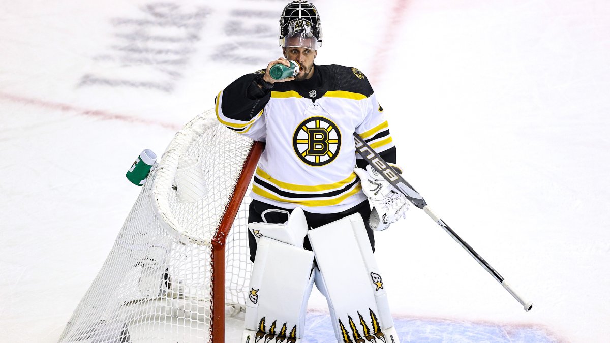 Bruins (obviously) should start Jaroslav Halak in Game 3 vs. Lightning ...