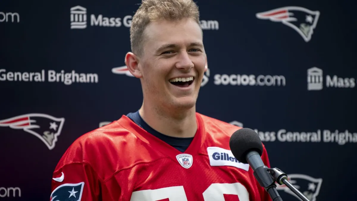 Mac Jones shares impressions of Patriots QB competition in training ...