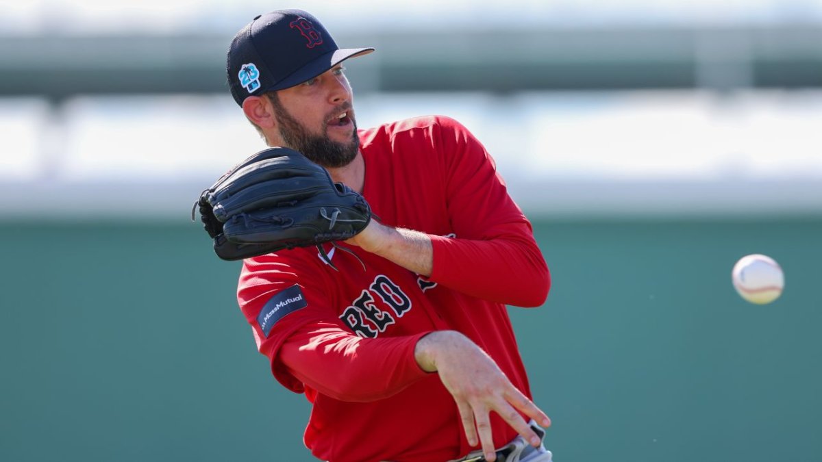 Chris Martin’s dad changed his life in many ways, and now he pitches in ...