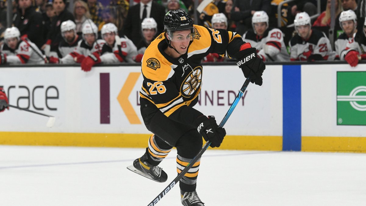 WATCH: Billerica native Marc McLaughlin scores in NHL debut with Bruins ...