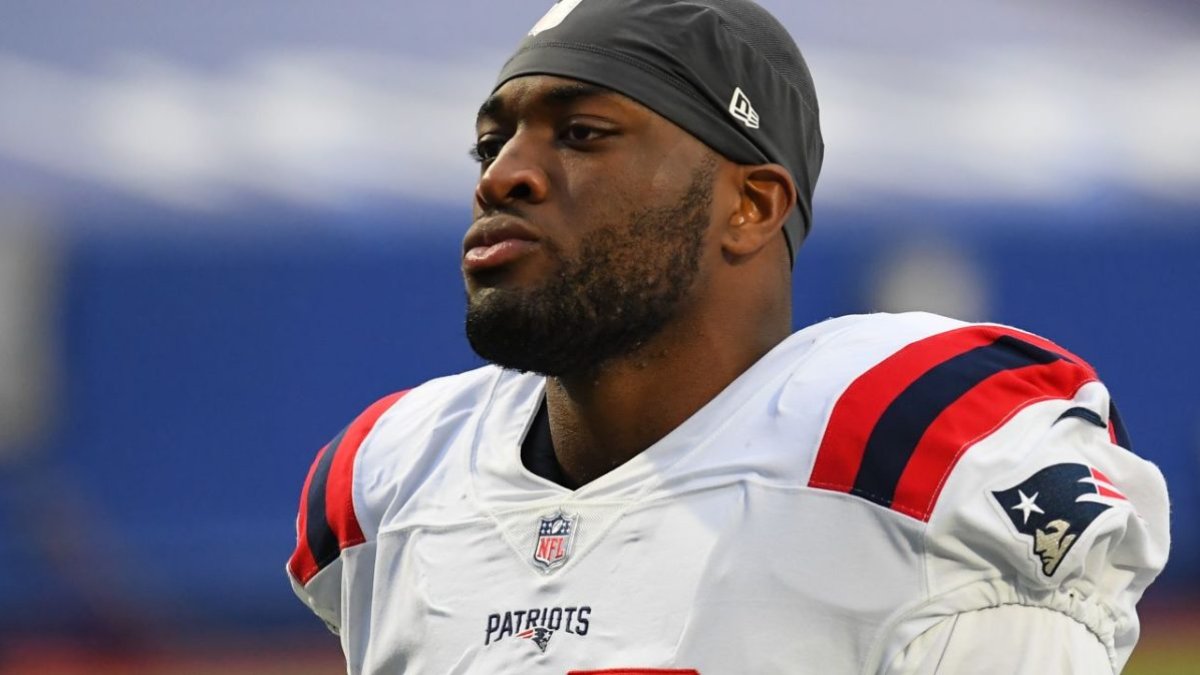 Patriots Josh Uche Weighs In On Mac Jones Trade Rumors Nbc Sports Boston