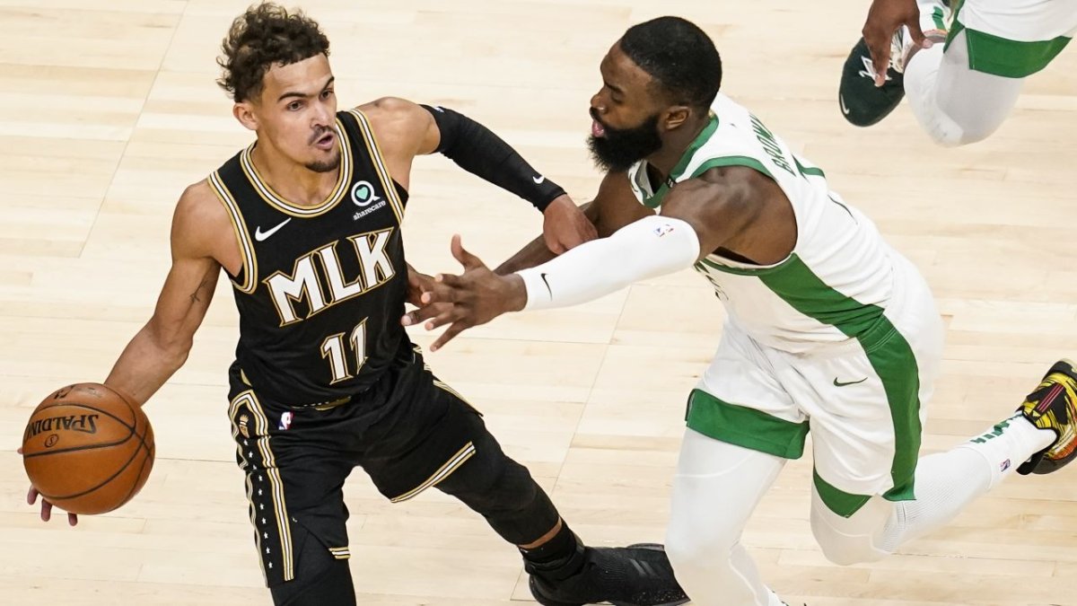 Trae Young’s dad posts throwback photo of son with Brad Stevens, Danny ...