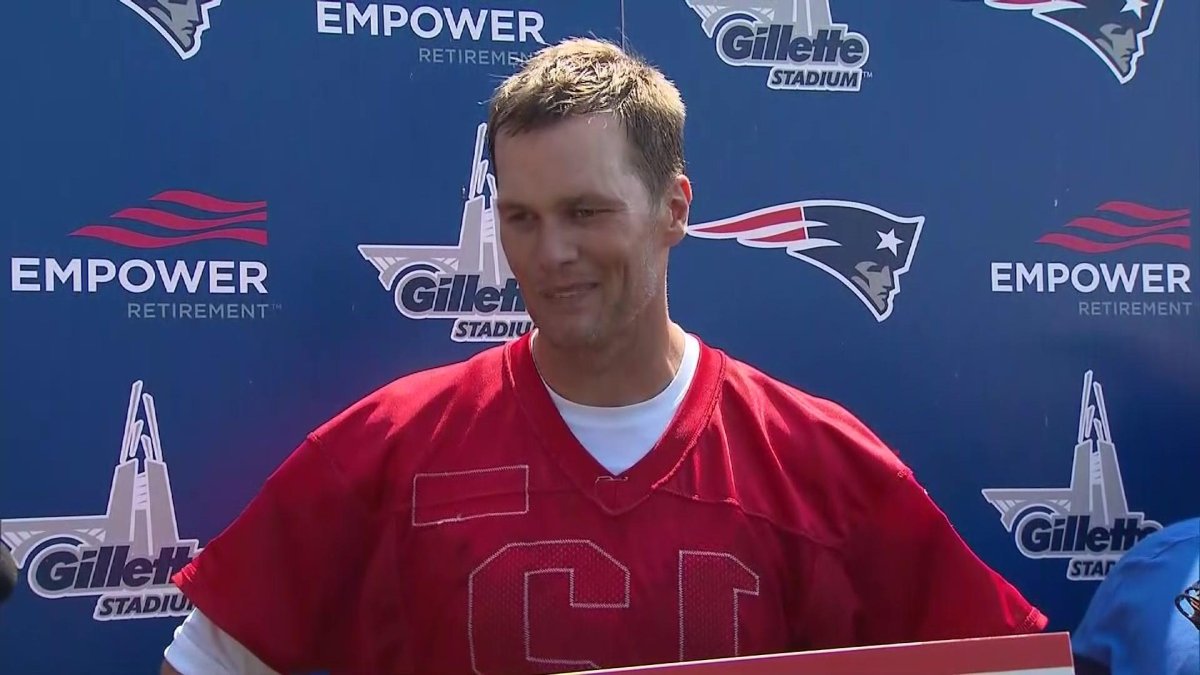 Tom Brady talks about turning 40; cake from Brissett – NBC Sports Boston