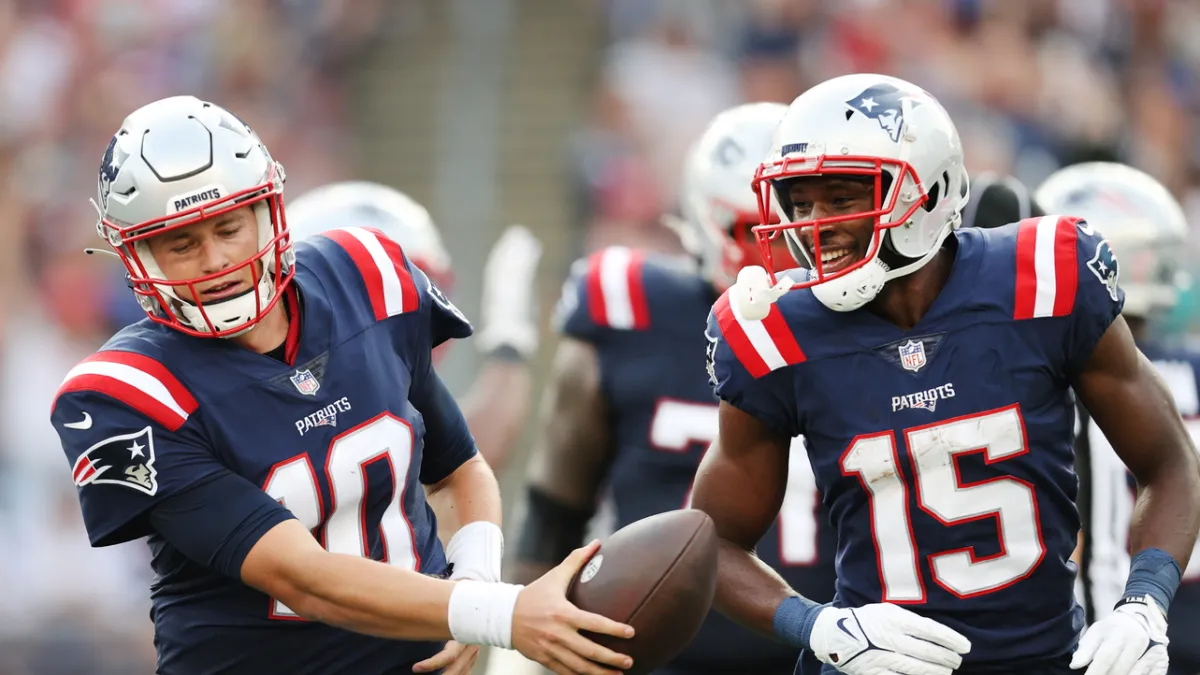 Mac Jones explains why he didn’t take ball after first TD pass – NBC ...