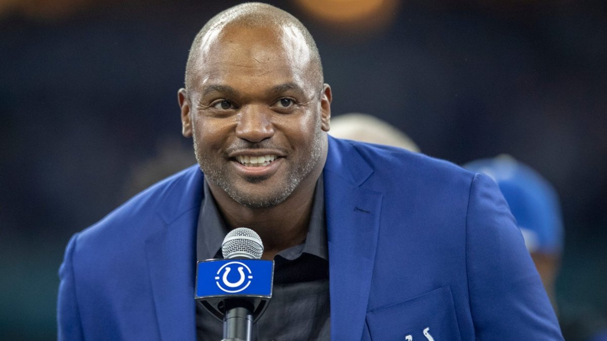 Dwight Freeney hilariously answers if he would’ve taken Colts’ head coach job – NBC Sports Boston