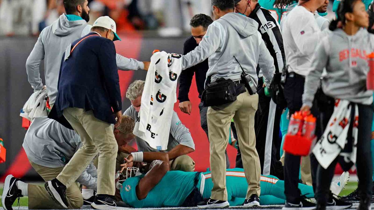 NFL concussion protocol explained: Symptoms, evaluation, return to play ...