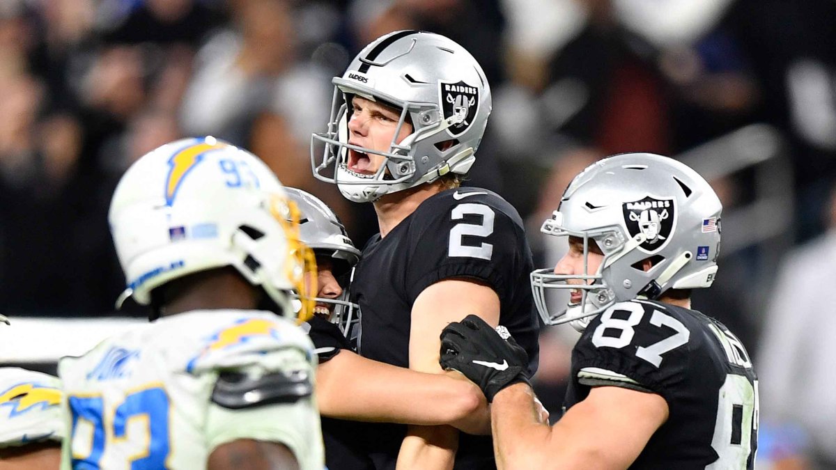 Five best Sunday Night Football regular season finales in NFL history ...