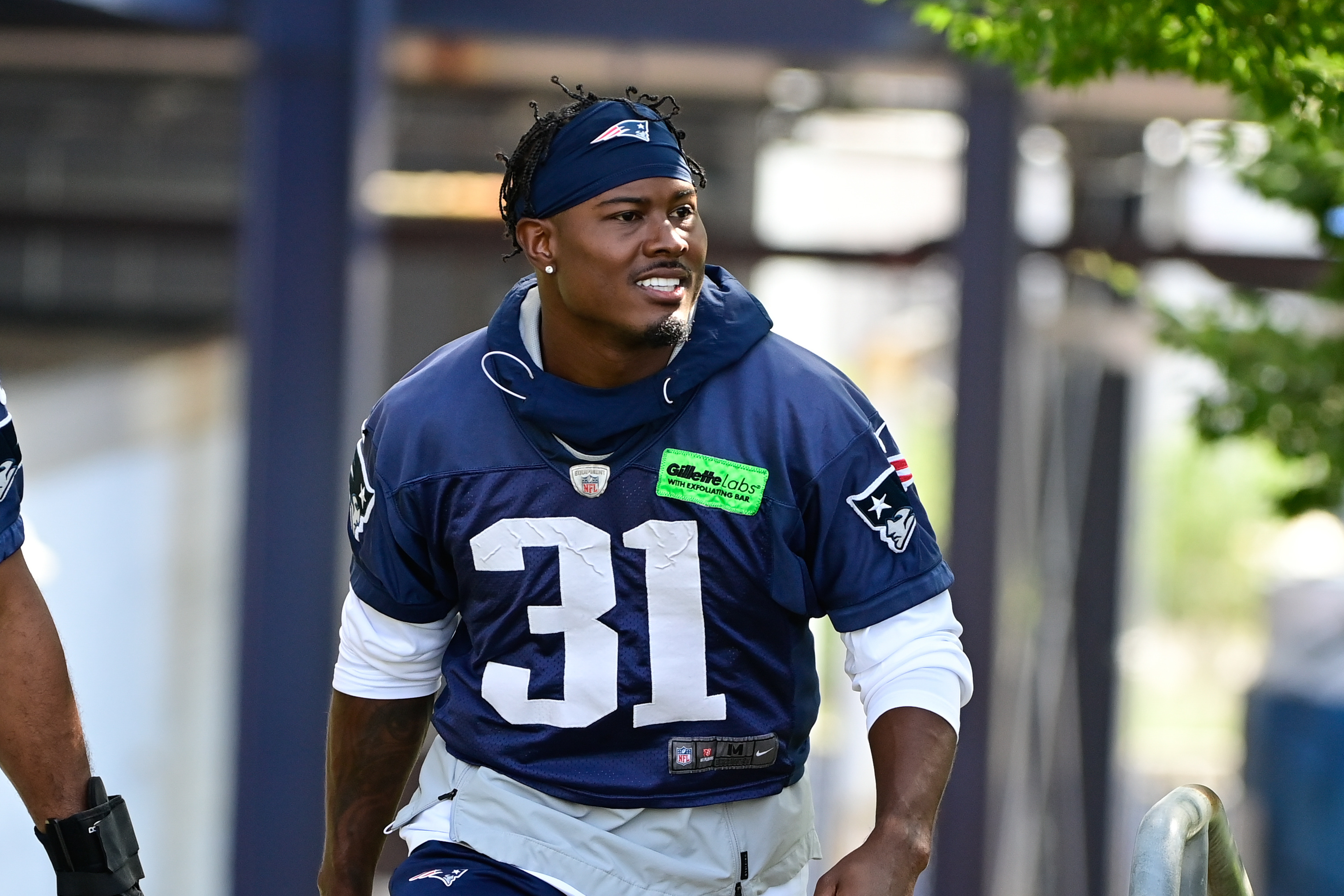 Report: Patriots CB Jonathan Jones reportedly expected back by Week 1 ...