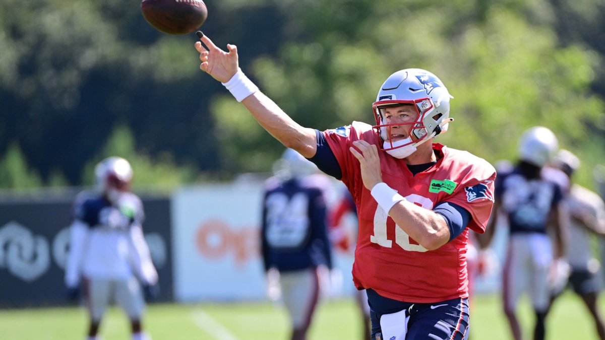 Ted Johnson: We’re seeing ‘best version’ of Mac Jones in training camp ...