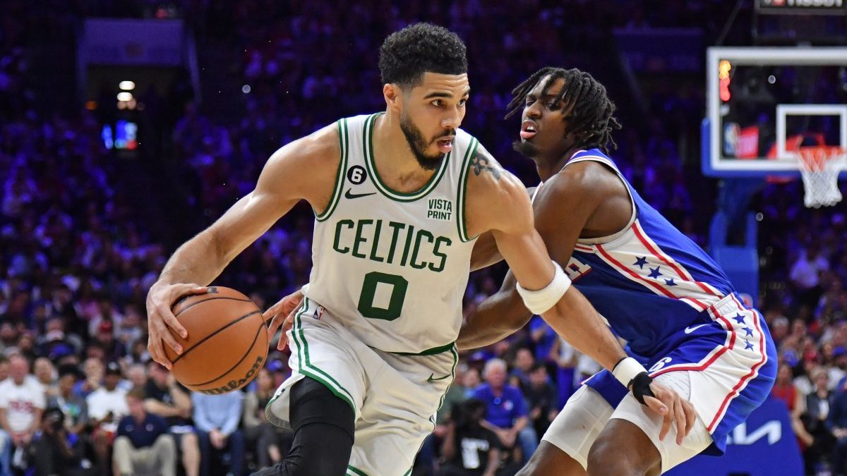 Celtics’ Jayson Tatum roasts 76ers in funny response to Kevin Hart ...
