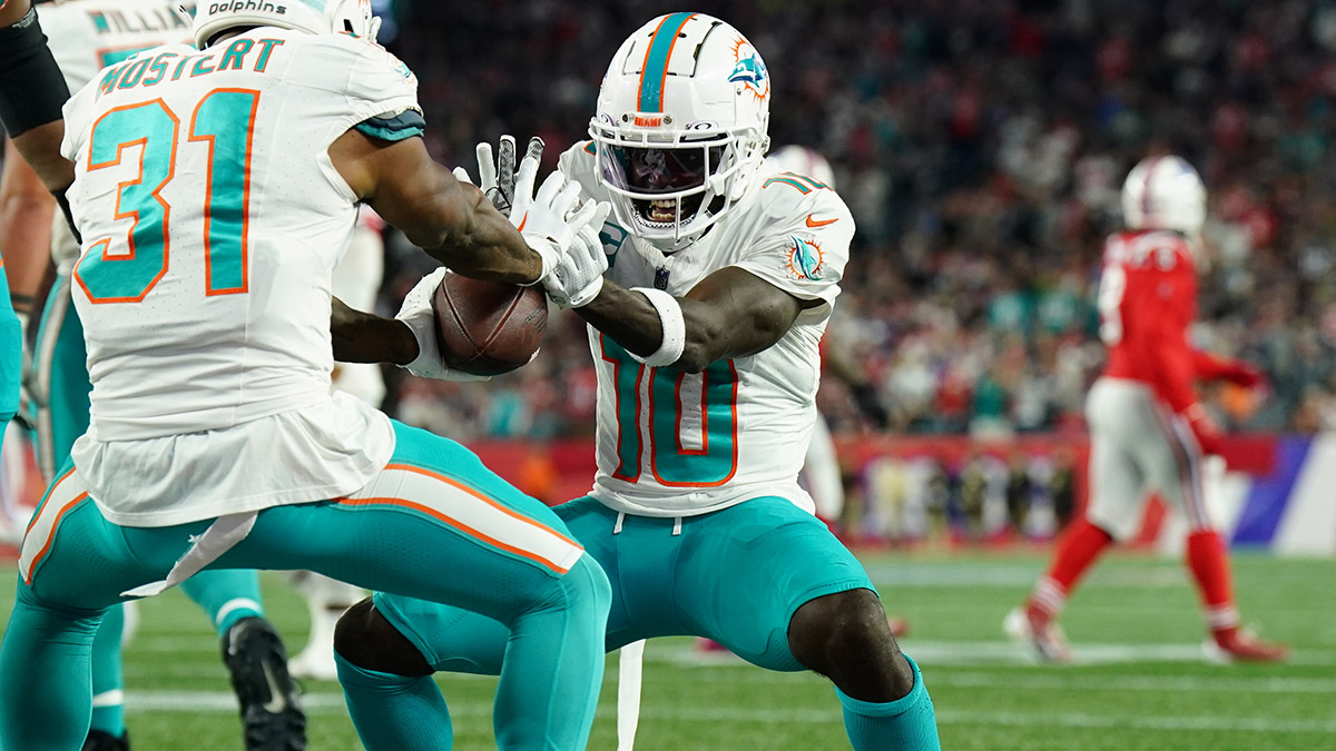 Tyreek Hill puts ‘nasty’ Patriots fans on blast after Dolphins’ win – NBC Sports Boston
