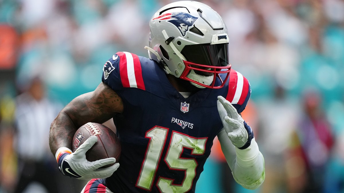 Patriots’ Ezekiel Elliott reportedly draws interest at NFL trade ...