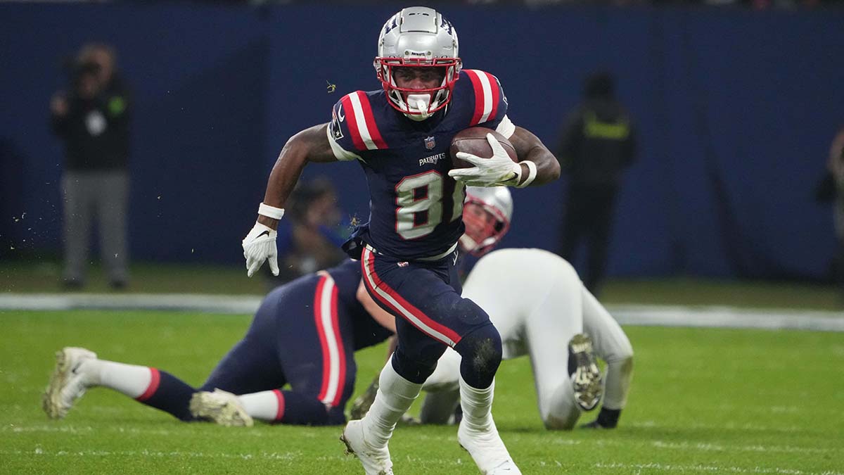 How DeMario Douglas has become Patriots’ go-to slot receiver – NBC ...