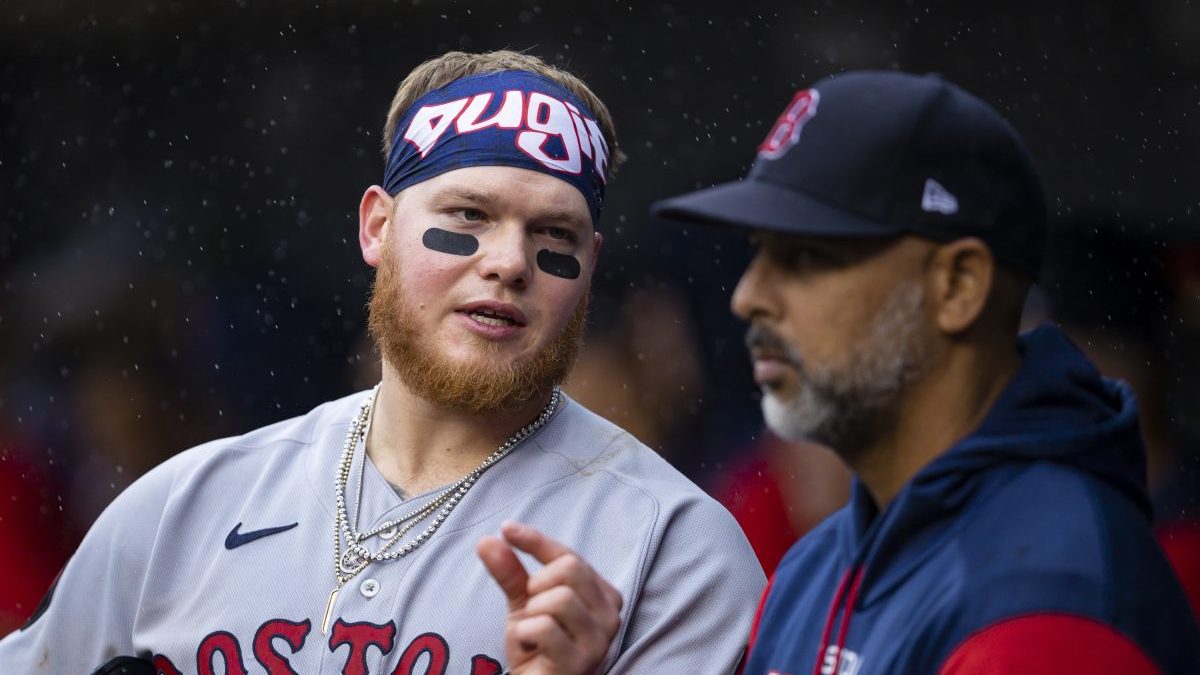 Did Alex Verdugo take shot at Alex Cora while praising Aaron Boone ...