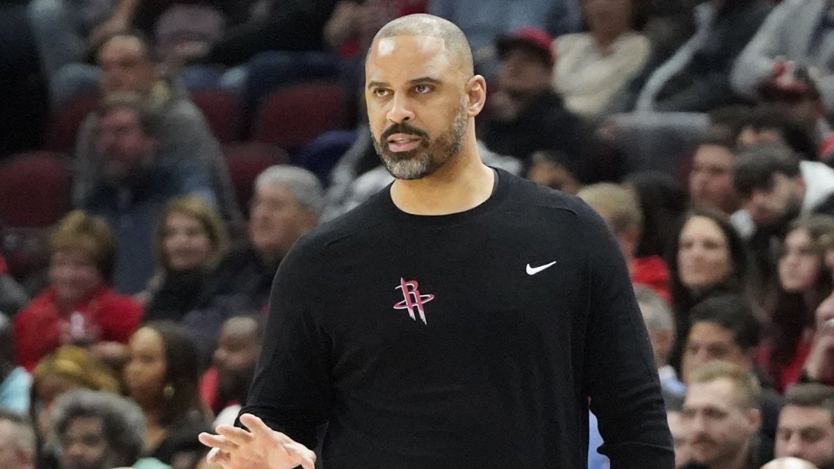 Rockets coach Ime Udoka reflects on return to Boston, biggest regret ...