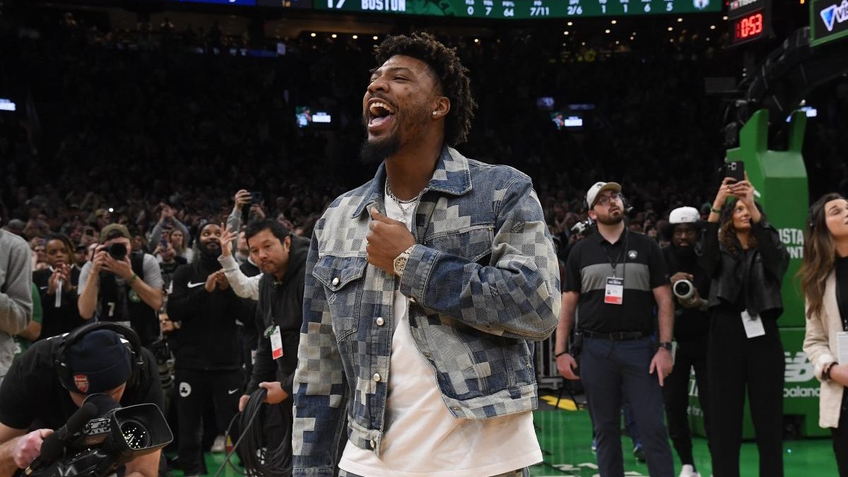 Jayson Tatum reacts to Marcus Smart’s emotional return to Boston – NBC ...