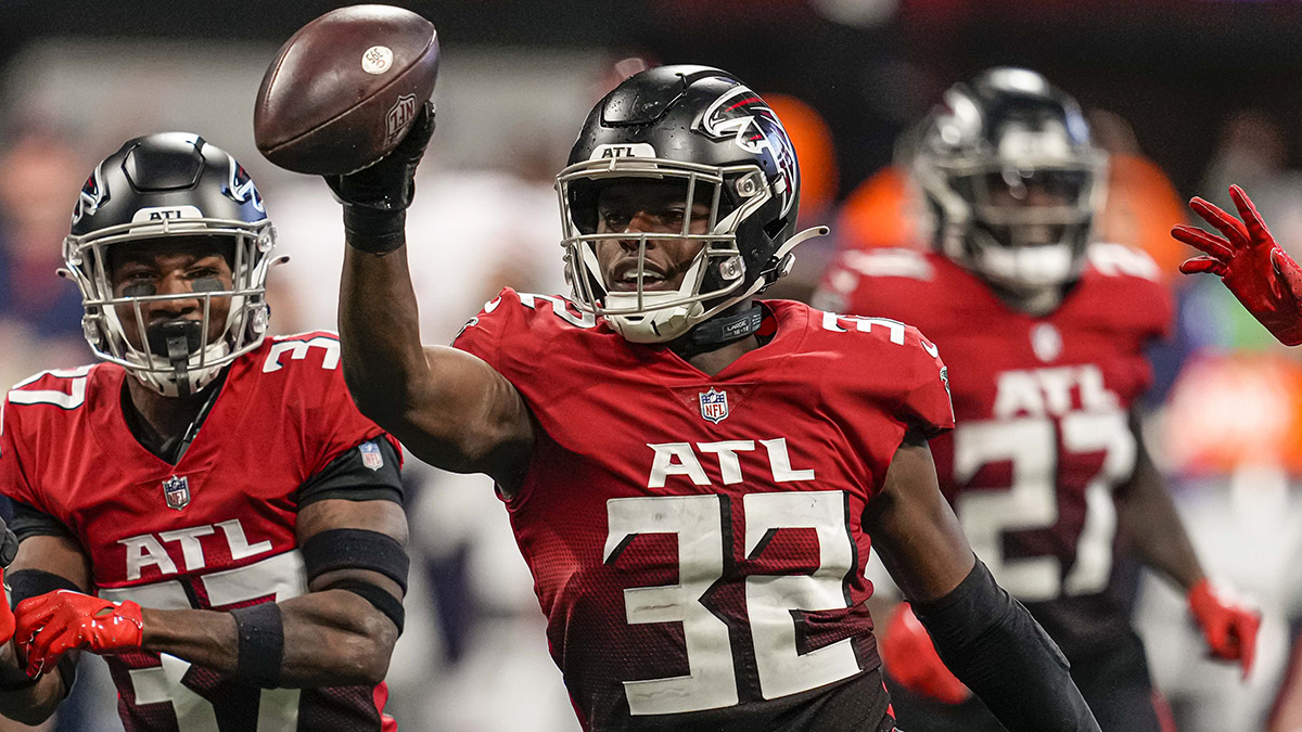 Report: Patriots signing safety Jaylinn Hawkins to one-year contract ...