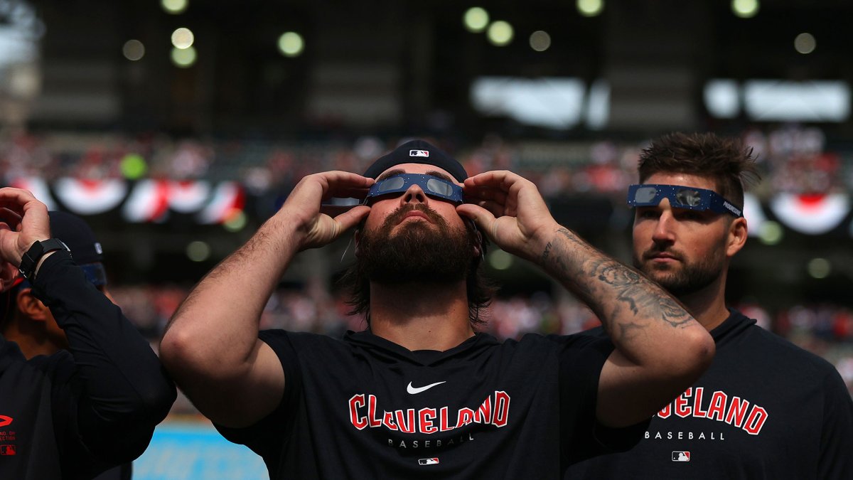 What happened to sports during the total eclipse? – NBC Sports Boston
