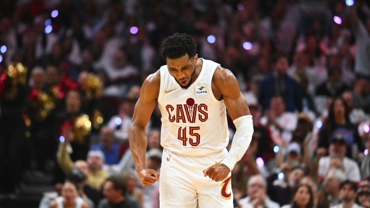 Donovan Mitchell, Cavs agree to 3-year max extension: Report – NBC ...