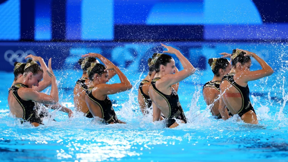 Watch Team USA artistic swimming perform Michael Jackson themed routine ...