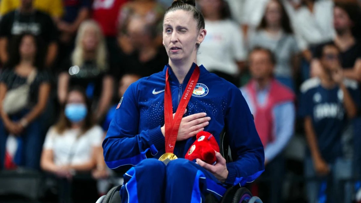 US swimmer Leanne Smith wins record Paralympic gold 2 years after ...