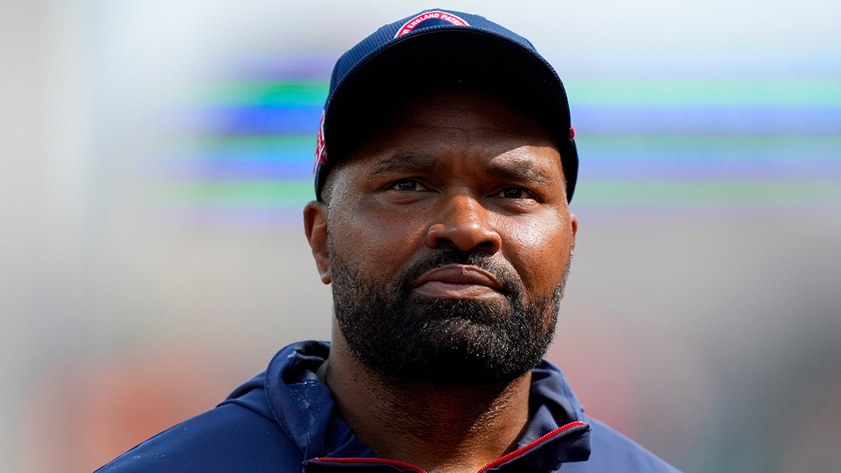 Watch Patriots’ Week 1 locker room celebration, Jerod Mayo’s postgame ...