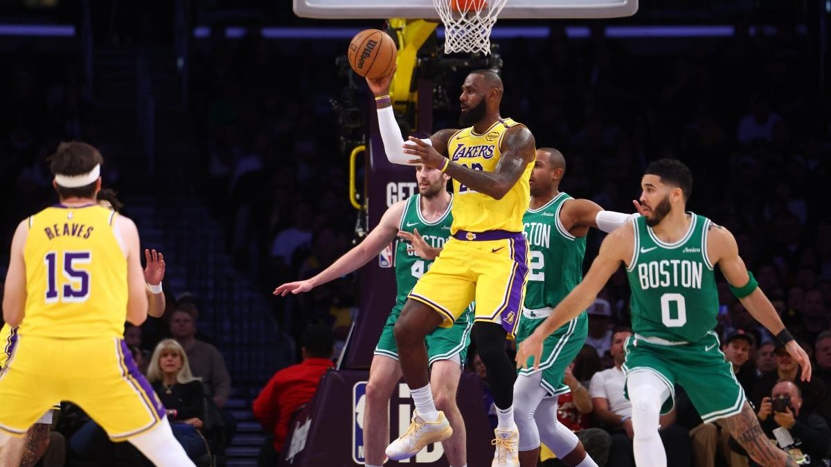Celtics-Lakers recap: C’s supporting cast struggles in blowout loss ...