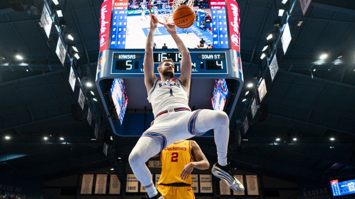 Kansas center Hunter Dickinson talks navigating new world of NIL – NBC ...