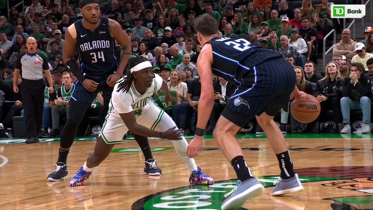 Jrue Holiday makes OUTSTANDING play on both ends – NBC Sports Boston