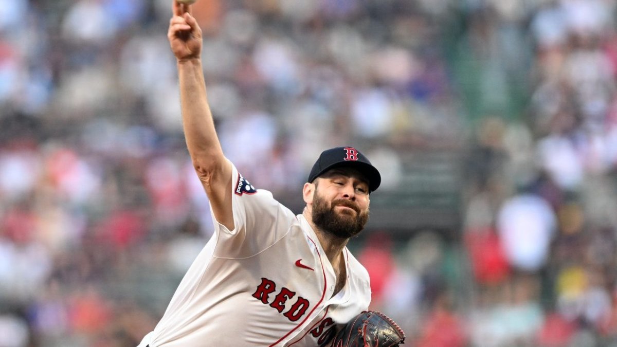 Lucas Giolito becomes first Red Sox pitcher since 2018 to accomplish ...