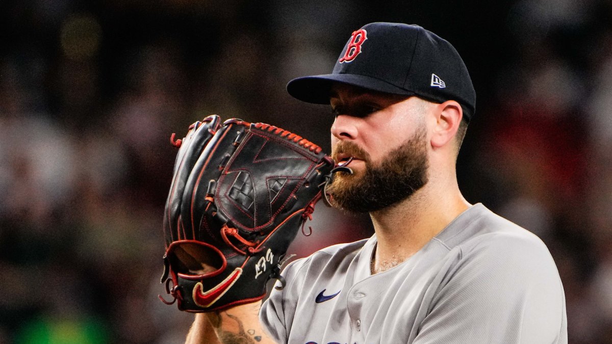 Lucas Giolito left off Wild Card roster due to elbow issue – NBC Sports ...