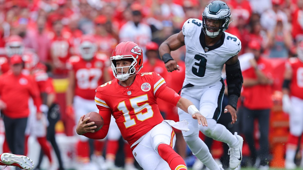Patrick Mahomes loses 3 straight starts for 1st time in career – NBC ...