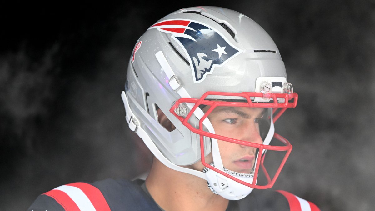 Drake Maye starting to instill fear from opponents, with Steelers next ...