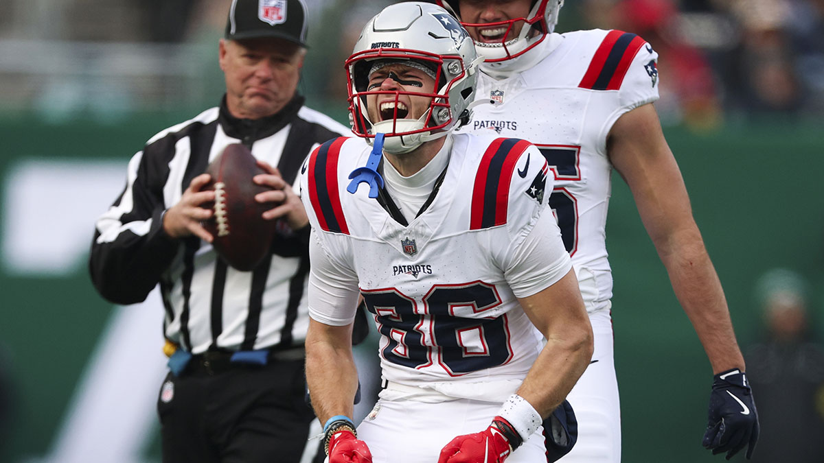 Patriots-Jets Stock Watch: Efton Chism makes a splash with impact plays ...