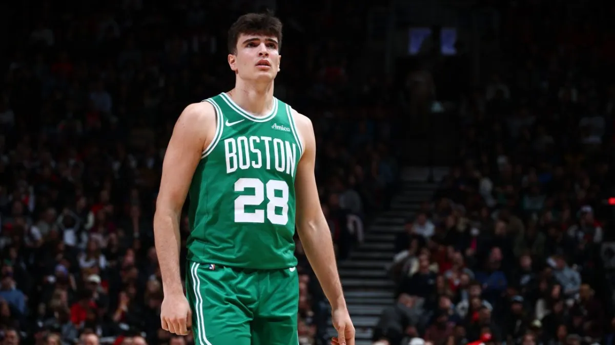 Celtics rookie Hugo Gonzalez ‘brings the energy’ vs. Raptors in huge ...